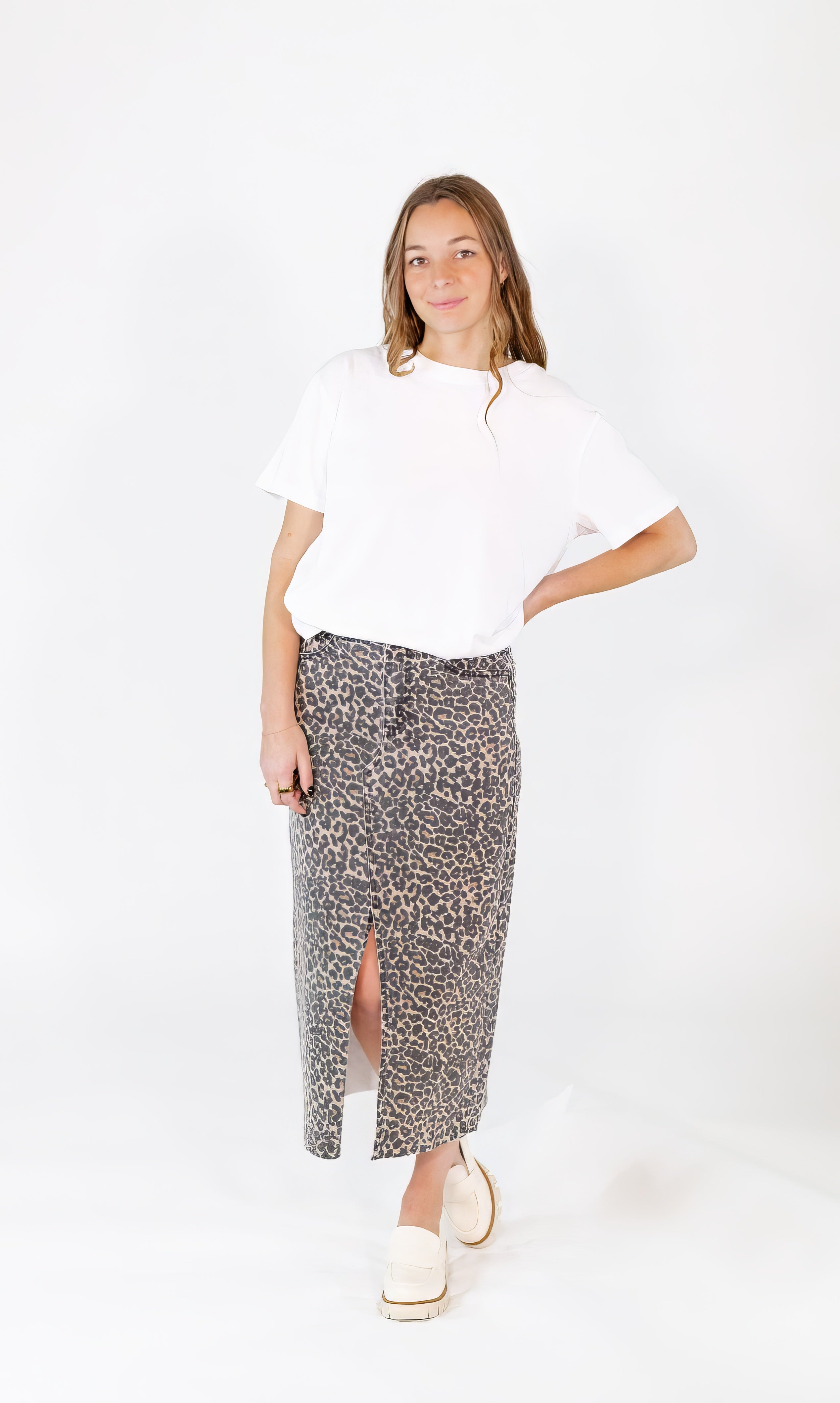 Dolcie Essential Boxy Tee – Twirl Boutique