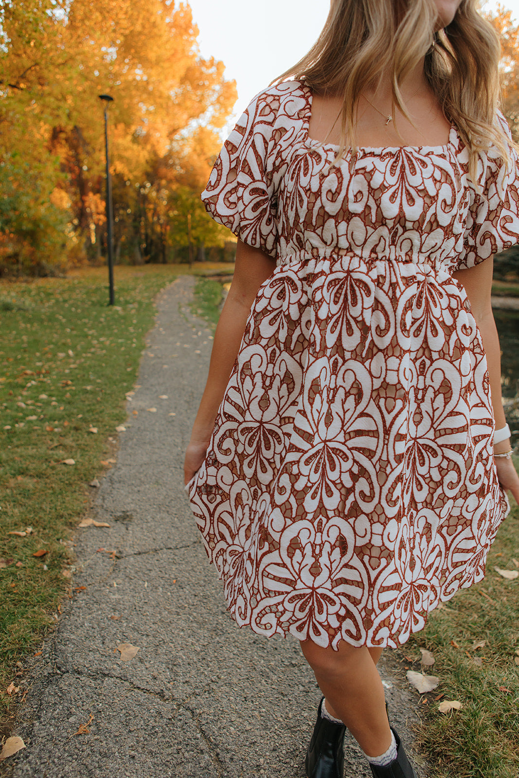 Lenore Lace Dress – Twirl Boutique